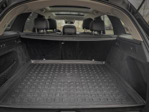 Black Mercedes-Benz GLC 250 2016 in Riga, with an engine capacity of 2.20 L and mileage of 221 thousand km for 20300 €, photo 36 on AUTOMOTO.COM.LV