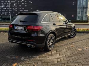 Black Mercedes-Benz GLC 250 2016 in Riga, with an engine capacity of 2.20 L and mileage of 221 thousand km for 20300 €, photo 44 on AUTOMOTO.COM.LV