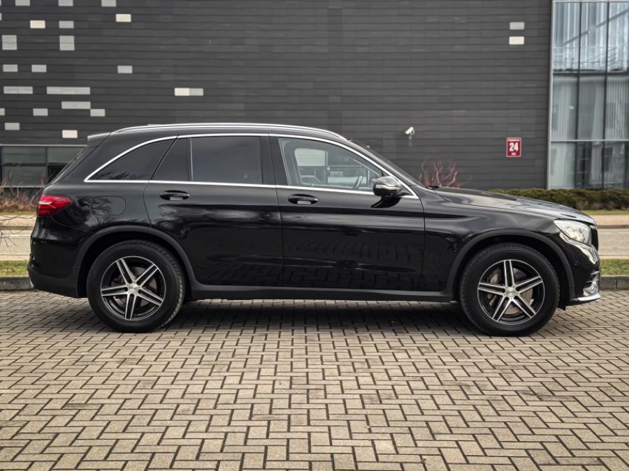Black Mercedes-Benz GLC 250 2016 in Riga, with an engine capacity of 2.20 L and mileage of 221 thousand km for 20300 €, photo 46 on AUTOMOTO.COM.LV