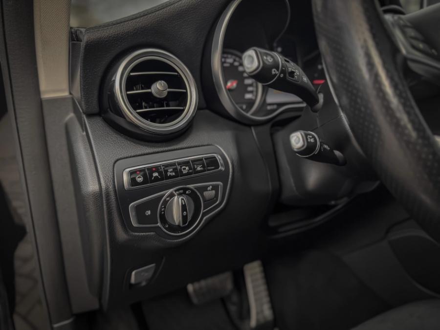 Black Mercedes-Benz GLC 250 2016 in Riga, with an engine capacity of 2.20 L and mileage of 221 thousand km for 20300 €, photo 48 on AUTOMOTO.COM.LV