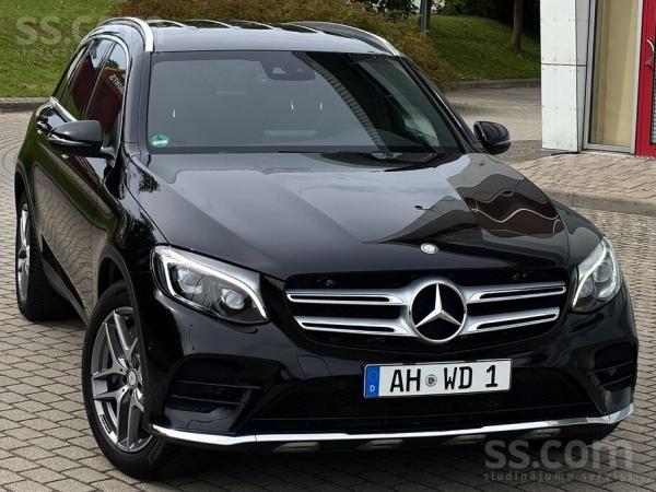 Black Mercedes-Benz GLC 250 2016 in Riga, with an engine capacity of 2.20 L and mileage of 232 thousand km for 19950 €, photo 1 on AUTOMOTO.COM.LV