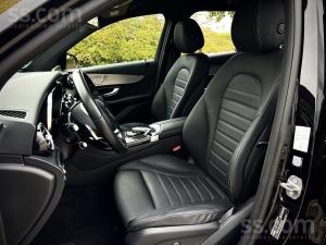 Black Mercedes-Benz GLC 250 2016 in Riga, with an engine capacity of 2.20 L and mileage of 232 thousand km for 19950 €, photo 10 on AUTOMOTO.COM.LV