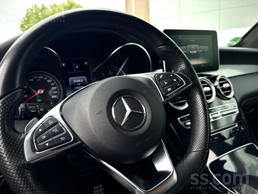 Black Mercedes-Benz GLC 250 2016 in Riga, with an engine capacity of 2.20 L and mileage of 232 thousand km for 19950 €, photo 12 on AUTOMOTO.COM.LV