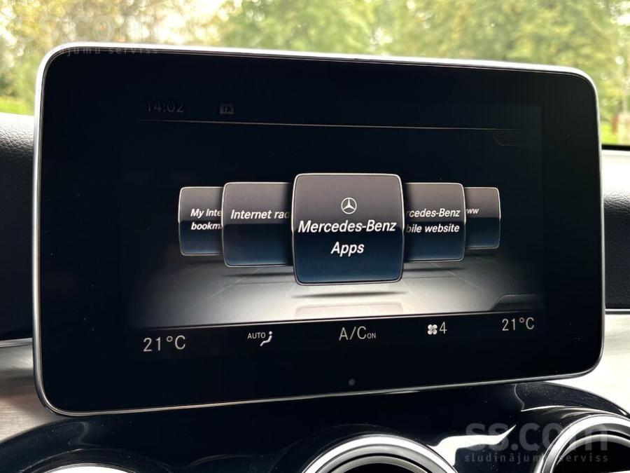Black Mercedes-Benz GLC 250 2016 in Riga, with an engine capacity of 2.20 L and mileage of 232 thousand km for 19950 €, photo 16 on AUTOMOTO.COM.LV