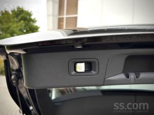 Black Mercedes-Benz GLC 250 2016 in Riga, with an engine capacity of 2.20 L and mileage of 232 thousand km for 19950 €, photo 18 on AUTOMOTO.COM.LV