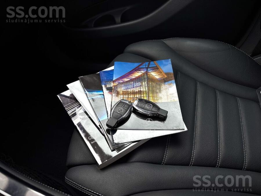 Black Mercedes-Benz GLC 250 2016 in Riga, with an engine capacity of 2.20 L and mileage of 232 thousand km for 19950 €, photo 21 on AUTOMOTO.COM.LV