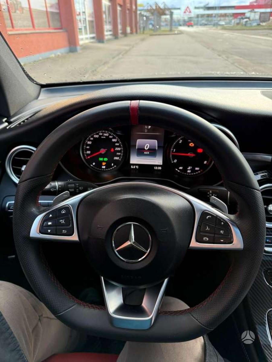 Melns Mercedes-Benz GLC 250 2017 Telšiai, ar dzinēja tilpumu 2.14 L un nobraukumu 180 tūkst. km par 14800 €, foto 20 vietnē AUTOMOTO.COM.LV