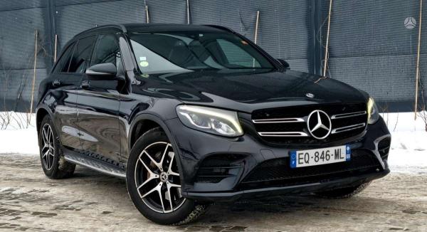 Black Mercedes-Benz GLC 250 2017 in Vilnius, with an engine capacity of 2.10 L and mileage of 237 thousand km for 18850 €, photo 7 on AUTOMOTO.COM.LV