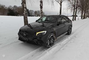 Black Mercedes-Benz GLC 250 2017 in Jurbarkas, with an engine capacity of 2.14 L and mileage of 254 thousand km for 22999 €, photo  on AUTOMOTO.COM.LV