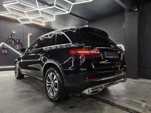 Melns Mercedes-Benz GLC 250 2017 Mažeikiai, ar dzinēja tilpumu 2.14 L un nobraukumu 210 tūkst. km par 21950 €, foto 11 vietnē AUTOMOTO.COM.LV