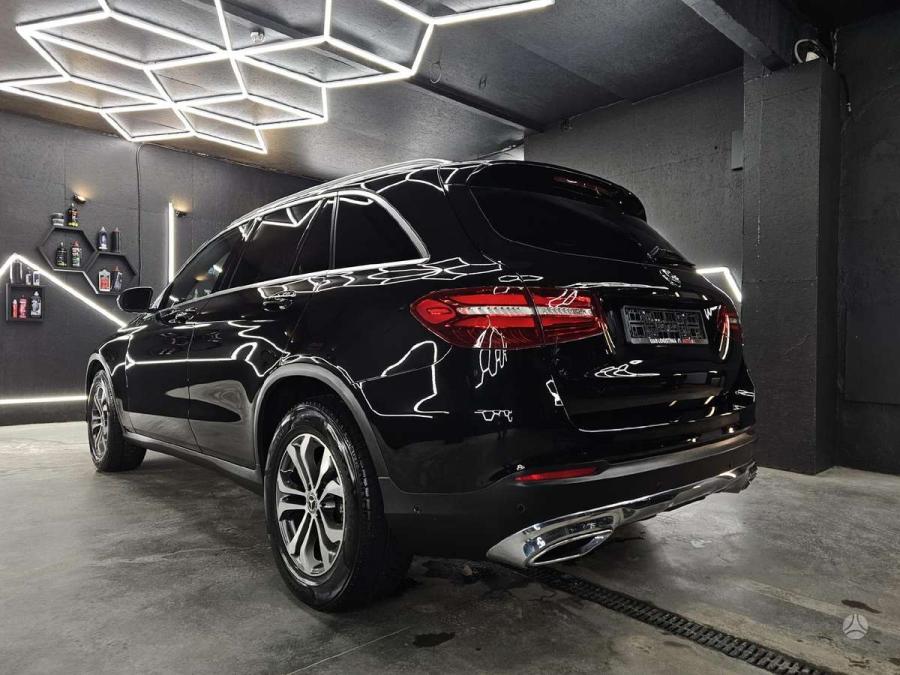 Melns Mercedes-Benz GLC 250 2017 Mažeikiai, ar dzinēja tilpumu 2.14 L un nobraukumu 210 tūkst. km par 21950 €, foto 11 vietnē AUTOMOTO.COM.LV