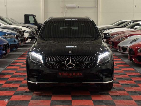 Black Mercedes-Benz GLC 250 2017 in Vilnius, with an engine capacity of 2.14 L and mileage of 181 thousand km for 21850 €, photo 2 on AUTOMOTO.COM.LV