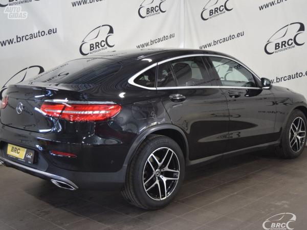 Black Mercedes-Benz GLC 250 2017 in Riga, with an engine capacity of 2.00 L and mileage of 116 thousand km for 29900 €, photo 2 on AUTOMOTO.COM.LV