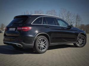 Black Mercedes-Benz GLC 250 2017 in Riga, with an engine capacity of 2.20 L and mileage of 264 thousand km for 18100 €, photo 8 on AUTOMOTO.COM.LV
