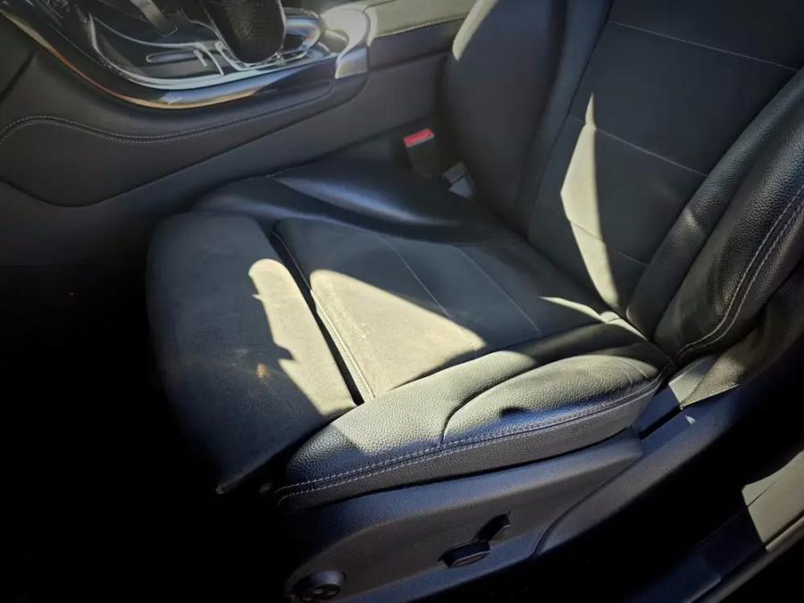 Black Mercedes-Benz GLC 250 2017 in Riga, with an engine capacity of 2.20 L and mileage of 264 thousand km for 18100 €, photo 16 on AUTOMOTO.COM.LV