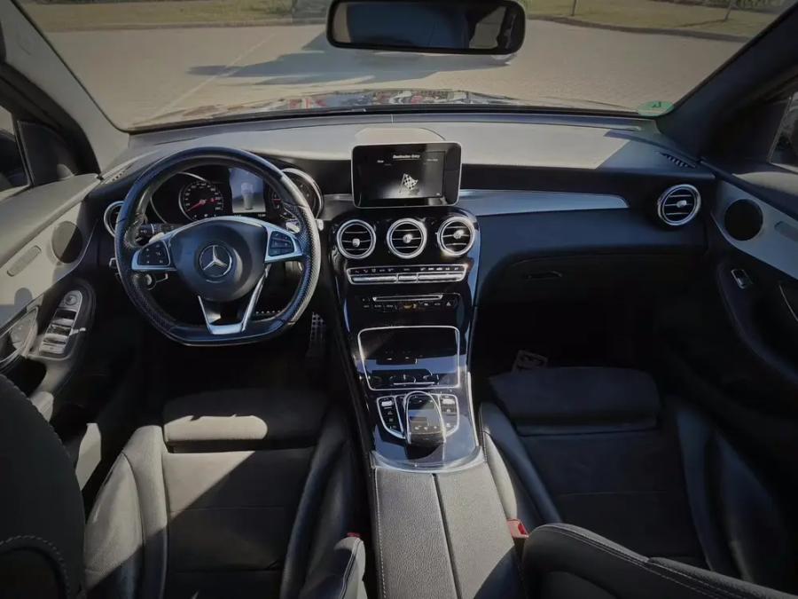 Black Mercedes-Benz GLC 250 2017 in Riga, with an engine capacity of 2.20 L and mileage of 264 thousand km for 18100 €, photo 32 on AUTOMOTO.COM.LV