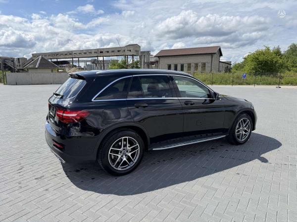 Melns Mercedes-Benz GLC 250 2017 Telšiai, ar dzinēja tilpumu 2.14 L un nobraukumu 218 tūkst. km par 17999 €, foto 7 vietnē AUTOMOTO.COM.LV