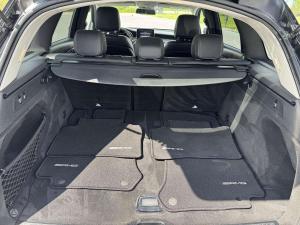 Black Mercedes-Benz GLC 250 2017 in Telschi, with an engine capacity of 2.14 L and mileage of 218 thousand km for 17999 €, photo 24 on AUTOMOTO.COM.LV