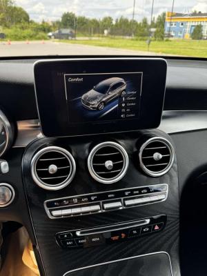 Black Mercedes-Benz GLC 250 2017 in Telschi, with an engine capacity of 2.14 L and mileage of 218 thousand km for 17999 €, photo 45 on AUTOMOTO.COM.LV