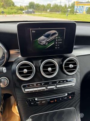 Black Mercedes-Benz GLC 250 2017 in Telschi, with an engine capacity of 2.14 L and mileage of 218 thousand km for 17999 €, photo 46 on AUTOMOTO.COM.LV