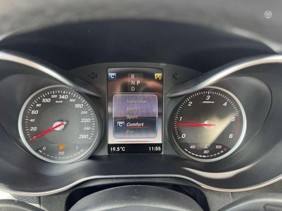 Black Mercedes-Benz GLC 250 2017 in Telschi, with an engine capacity of 2.14 L and mileage of 218 thousand km for 17999 €, photo 47 on AUTOMOTO.COM.LV