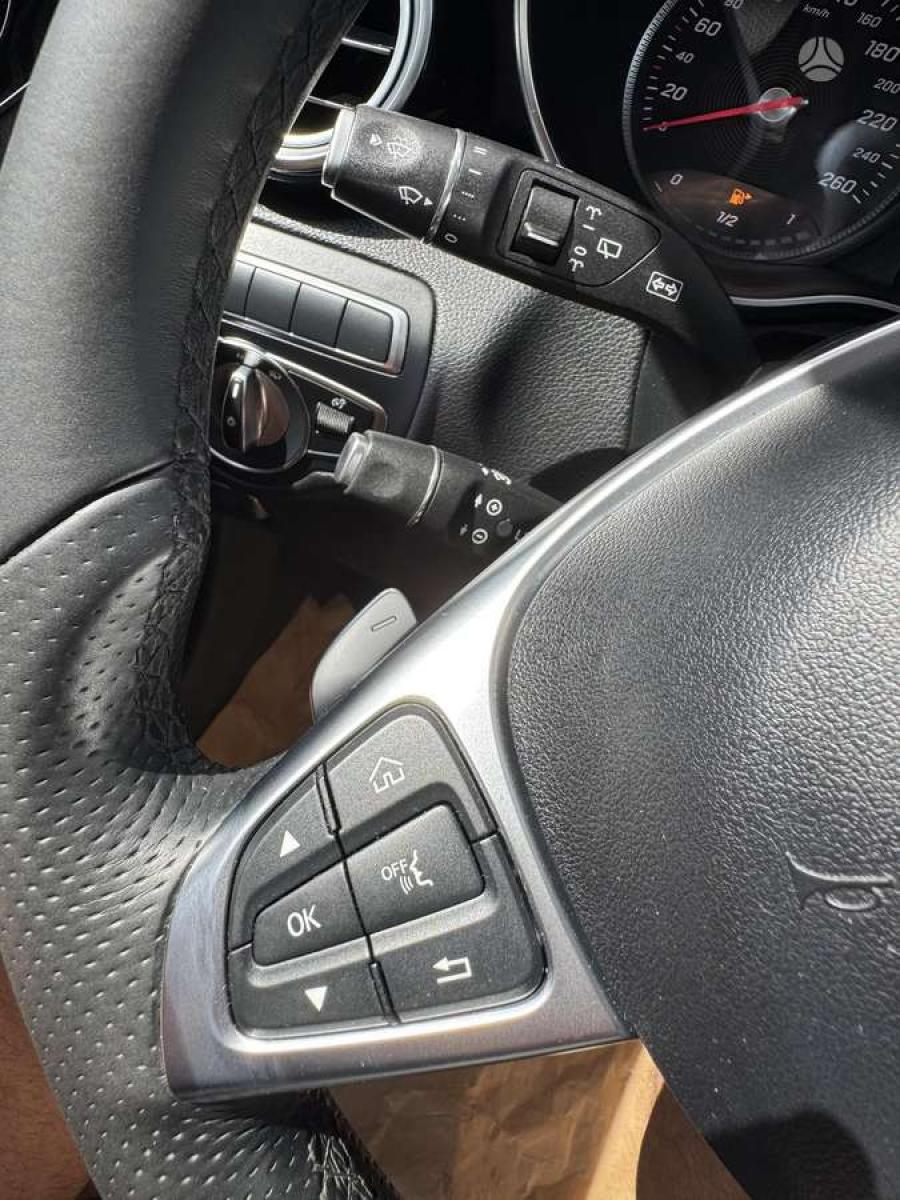 Black Mercedes-Benz GLC 250 2017 in Telschi, with an engine capacity of 2.14 L and mileage of 218 thousand km for 17999 €, photo 48 on AUTOMOTO.COM.LV