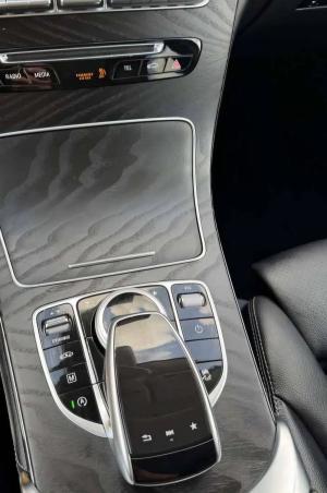 Black Mercedes-Benz GLC 250 2017 in Telschi, with an engine capacity of 2.10 L and mileage of 217 thousand km for 17990 €, photo 20 on AUTOMOTO.COM.LV