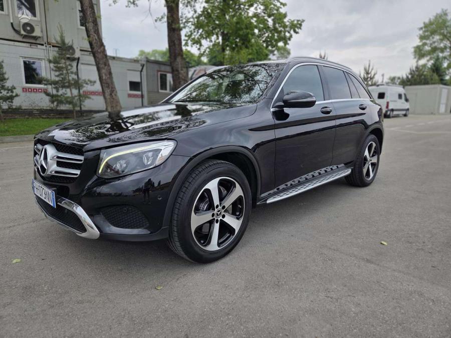Melns Mercedes-Benz GLC 250 2017 Klaipėda, ar dzinēja tilpumu 2.14 L un nobraukumu 256 tūkst. km par 18100 €, foto 1 vietnē AUTOMOTO.COM.LV