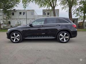 Melns Mercedes-Benz GLC 250 2017 Klaipėda, ar dzinēja tilpumu 2.14 L un nobraukumu 256 tūkst. km par 18100 €, foto 3 vietnē AUTOMOTO.COM.LV