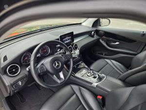 Melns Mercedes-Benz GLC 250 2017 Klaipėda, ar dzinēja tilpumu 2.14 L un nobraukumu 256 tūkst. km par 18100 €, foto 13 vietnē AUTOMOTO.COM.LV