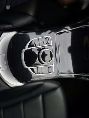 Melns Mercedes-Benz GLC 250 2017 Klaipėda, ar dzinēja tilpumu 2.14 L un nobraukumu 256 tūkst. km par 18100 €, foto 38 vietnē AUTOMOTO.COM.LV
