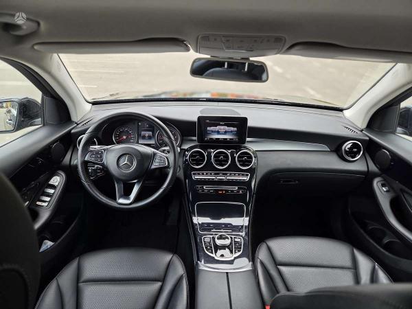 Black Mercedes-Benz GLC 250 2017 in Klaipeda, with an engine capacity of 2.14 L and mileage of 256 thousand km for 18500 €, photo 9 on AUTOMOTO.COM.LV