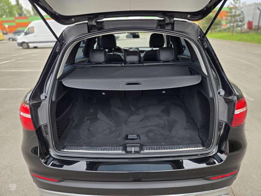 Melns Mercedes-Benz GLC 250 2017 Klaipėda, ar dzinēja tilpumu 2.14 L un nobraukumu 256 tūkst. km par 18500 €, foto 15 vietnē AUTOMOTO.COM.LV