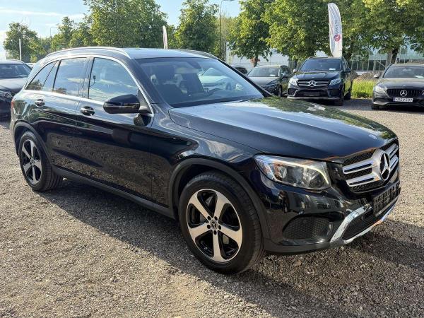 Black Mercedes-Benz GLC 250 2017 in Kaunas, with an engine capacity of 2.14 L and mileage of 250 thousand km for 16950 €, photo 7 on AUTOMOTO.COM.LV