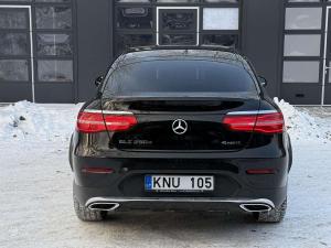 Melns Mercedes-Benz GLC 250 2018 Šauļi, ar dzinēja tilpumu 2.14 L un nobraukumu 100 tūkst. km par 31990 €, foto 6 vietnē AUTOMOTO.COM.LV