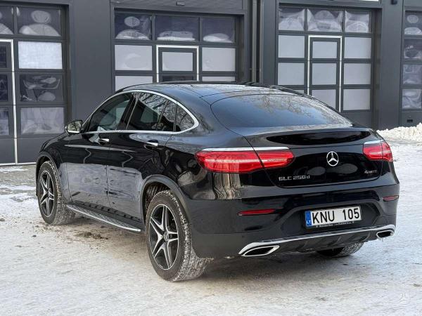 Melns Mercedes-Benz GLC 250 2018 Šauļi, ar dzinēja tilpumu 2.14 L un nobraukumu 100 tūkst. km par 31990 €, foto 7 vietnē AUTOMOTO.COM.LV