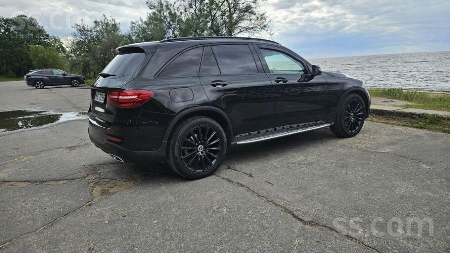 Melns Mercedes-Benz GLC 250 2018 Rīga, ar dzinēja tilpumu 2.50 L un nobraukumu 123 tūkst. km par 25650 €, foto 12 vietnē AUTOMOTO.COM.LV