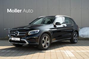 Black Mercedes-Benz GLC 250 2018 in Vilnius, with an engine capacity of 2.00 L and mileage of 103 thousand km for 19700 €, photo  on AUTOMOTO.COM.LV