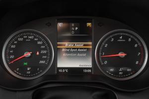 Black Mercedes-Benz GLC 250 2018 in Vilnius, with an engine capacity of 2.00 L and mileage of 103 thousand km for 19700 €, photo 20 on AUTOMOTO.COM.LV