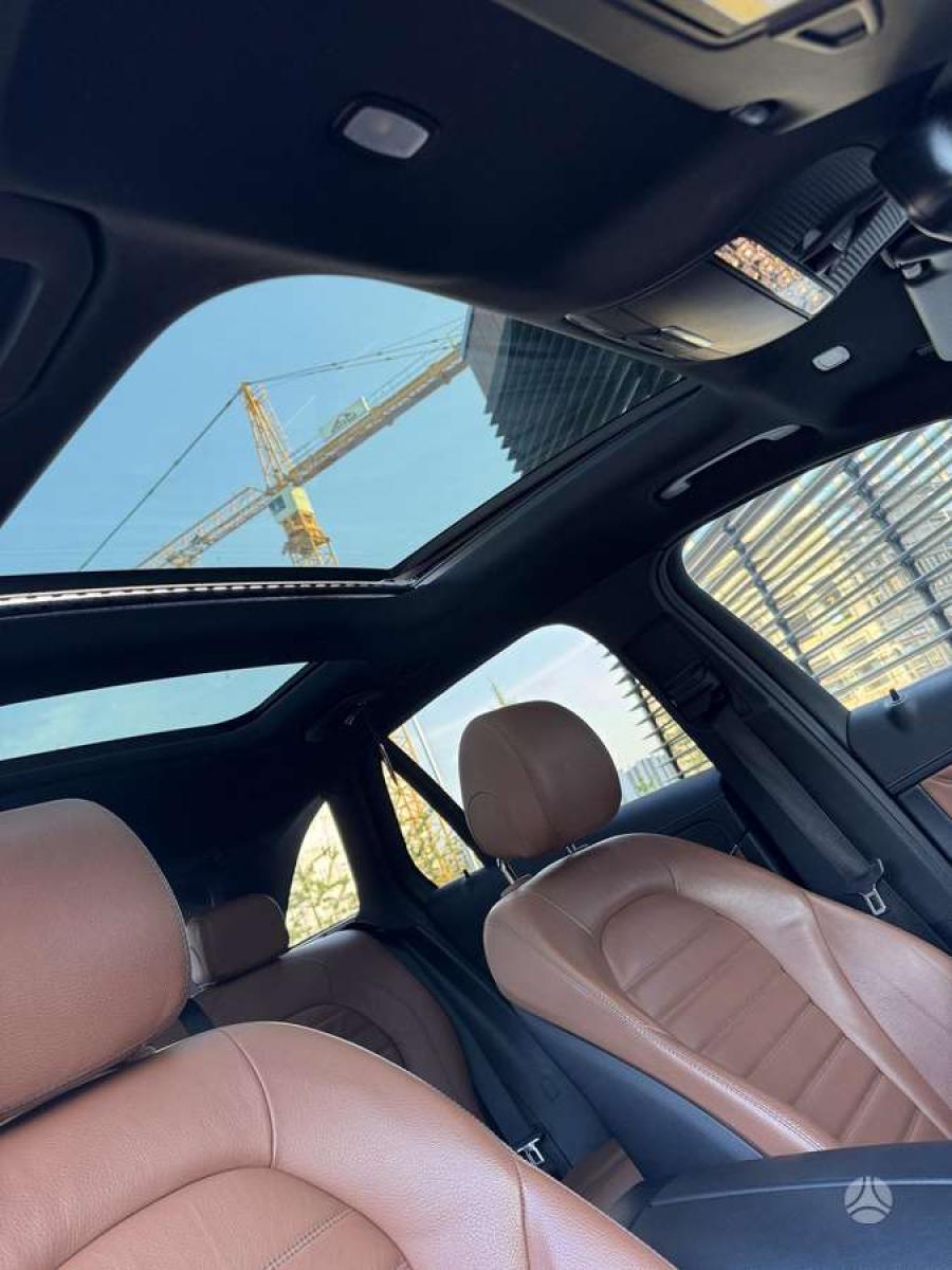 Melns Mercedes-Benz GLC 250 2018 Klaipėda, ar dzinēja tilpumu 2.14 L un nobraukumu 237 tūkst. km par 18800 €, foto 21 vietnē AUTOMOTO.COM.LV