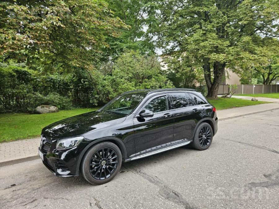 Melns Mercedes-Benz GLC 250 2018 Rīga, ar dzinēja tilpumu 2.20 L un nobraukumu 123 tūkst. km par 25650 €, foto 3 vietnē AUTOMOTO.COM.LV