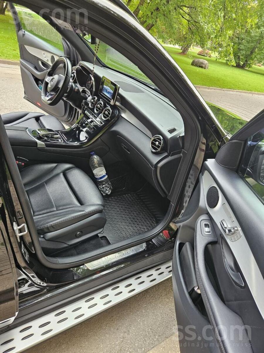 Melns Mercedes-Benz GLC 250 2018 Rīga, ar dzinēja tilpumu 2.20 L un nobraukumu 123 tūkst. km par 25650 €, foto 6 vietnē AUTOMOTO.COM.LV