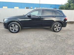 Melns Mercedes-Benz GLC 250 2018 Šauļi, ar dzinēja tilpumu 2.00 L un nobraukumu 58 tūkst. km par 20500 €, foto 3 vietnē AUTOMOTO.COM.LV