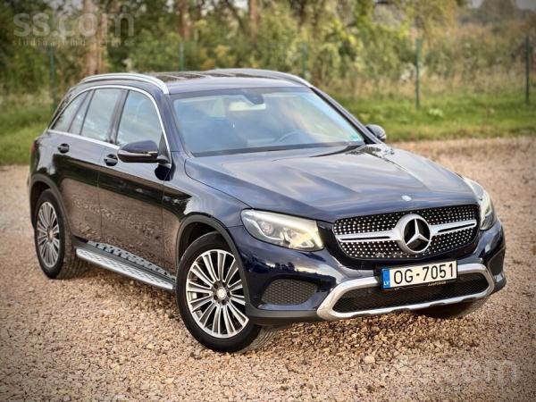 Zils Mercedes-Benz GLC 250 2016 Rīga, ar dzinēja tilpumu 2.20 L un nobraukumu 197 tūkst. km par 15450 €, foto 8 vietnē AUTOMOTO.COM.LV