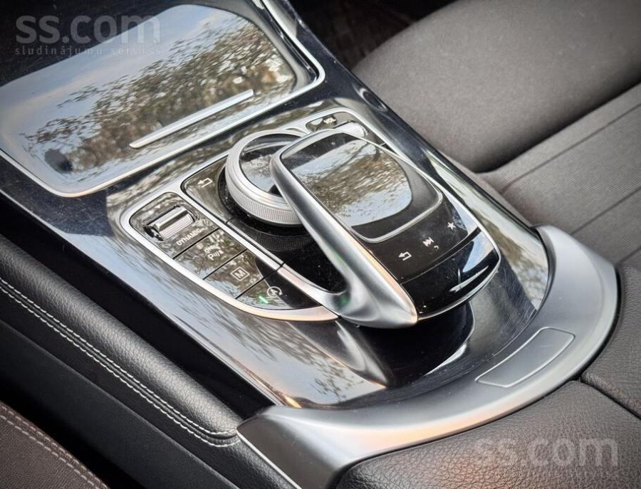Zils Mercedes-Benz GLC 250 2016 Rīga, ar dzinēja tilpumu 2.20 L un nobraukumu 197 tūkst. km par 15450 €, foto 18 vietnē AUTOMOTO.COM.LV