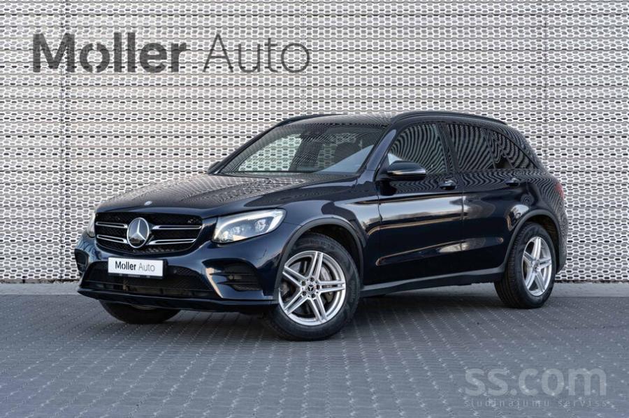 Blue Mercedes-Benz GLC 250 2017 in Riga, with an engine capacity of 2.20 L and mileage of 114 thousand km for 23350 €, photo 1 on AUTOMOTO.COM.LV