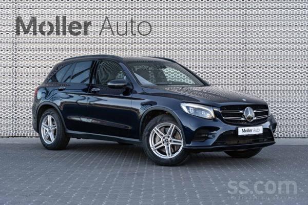Blue Mercedes-Benz GLC 250 2017 in Riga, with an engine capacity of 2.20 L and mileage of 114 thousand km for 23350 €, photo 2 on AUTOMOTO.COM.LV