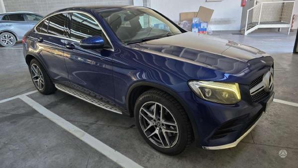 Blue Mercedes-Benz GLC 250 2017 in Kaunas, with an engine capacity of 2.14 L and mileage of 267 thousand km for 22900 €, photo 1 on AUTOMOTO.COM.LV
