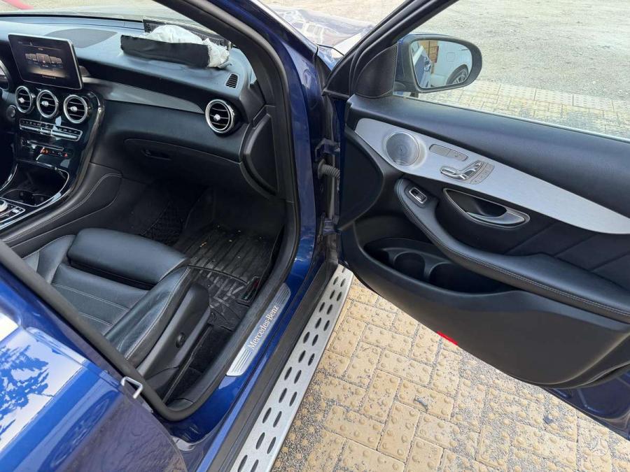 Zils Mercedes-Benz GLC 250 2017 Šauļi, ar dzinēja tilpumu 2.14 L un nobraukumu 402 tūkst. km par 7800 €, foto 10 vietnē AUTOMOTO.COM.LV