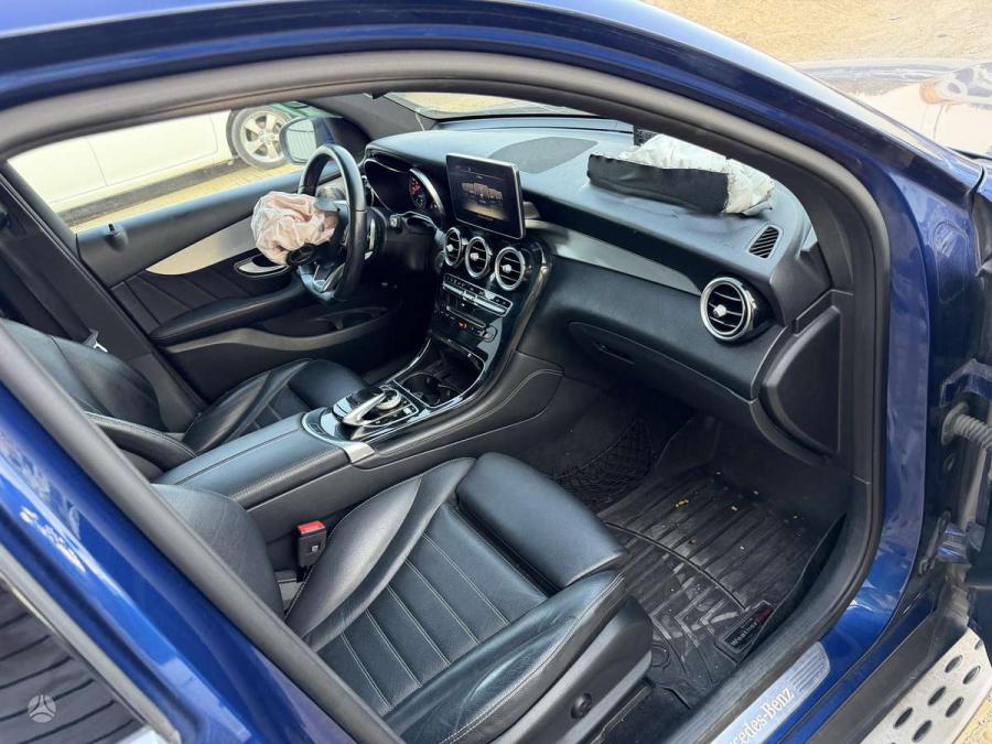 Zils Mercedes-Benz GLC 250 2017 Šauļi, ar dzinēja tilpumu 2.14 L un nobraukumu 399 tūkst. km par 7999 €, foto 12 vietnē AUTOMOTO.COM.LV